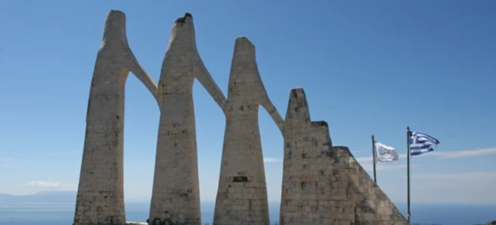 Για το μνημείο των Σουλιωτισσών στο Ζάλογγο - Τιμή στο 1821